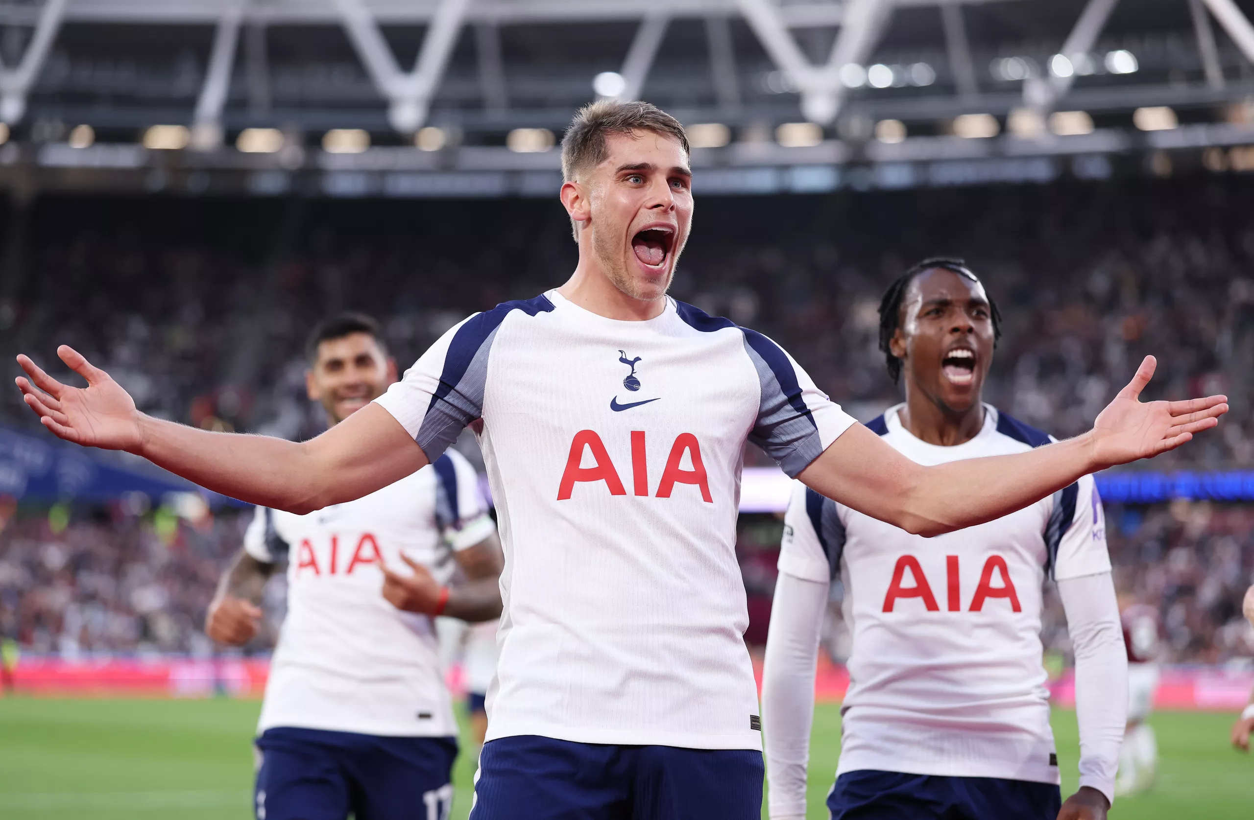 West Ham 0-3 Tottenham Hotspur: Spurs punish West Ham after Souček red ...
